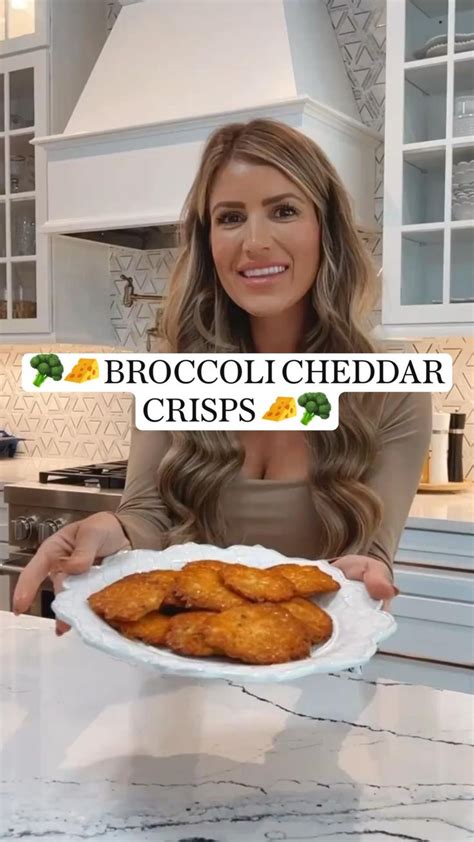 🥦🧀 Broccoli Cheddar Crisps 🧀🥦 Healthy Snacks Healthy Recipes Keto