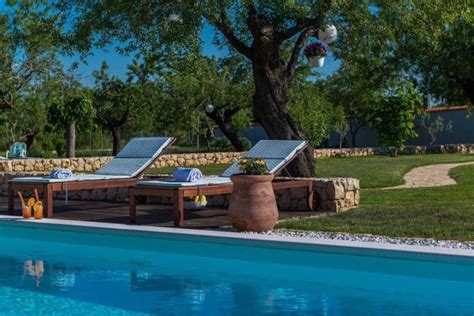 Kuća Prkos Katnica 800 M2 Prodaja