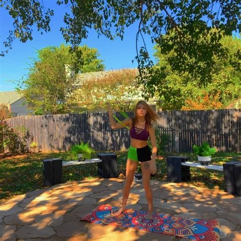 Tiffany Tiffhoopz • Instagram Photos And Videos