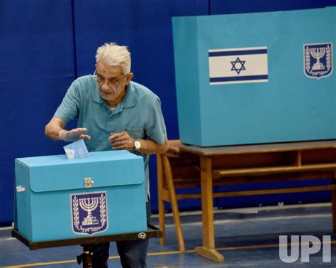 Photo Israelis Vote In Israeli General Election Jer2022110121