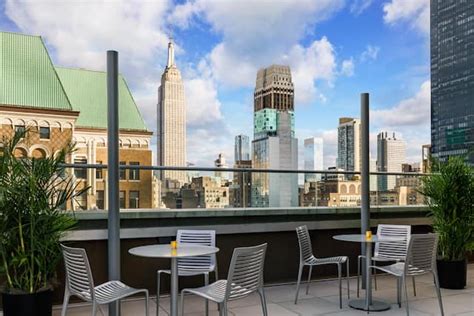 Doubletree Hotels In Queens Ny Find Hotels Hilton