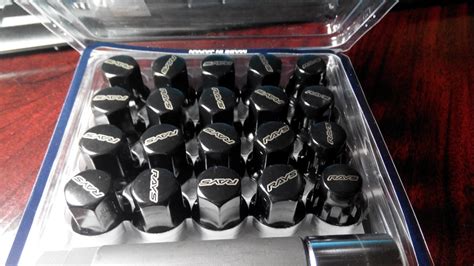 Колесные гайки RAYS — Subaru Forester (SH), 2 л, 2008 года | аксессуары ...