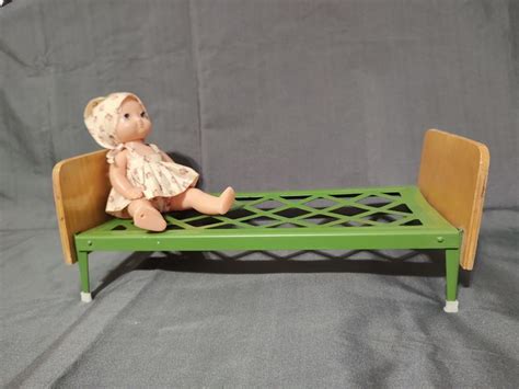 Antique Folding Dolls Bed At Angelina Otto Blog