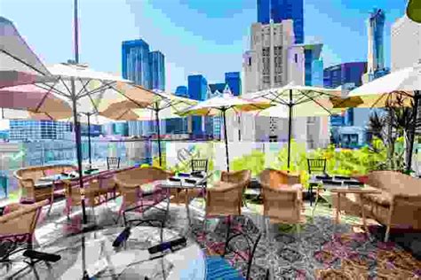 Rooftop Restaurants In Los Angeles Best 14 For 2023 Cozymeal