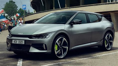 Kia Launches Global Brand Campaign For FIFA World Cup 2022 EN WHEELZ ME