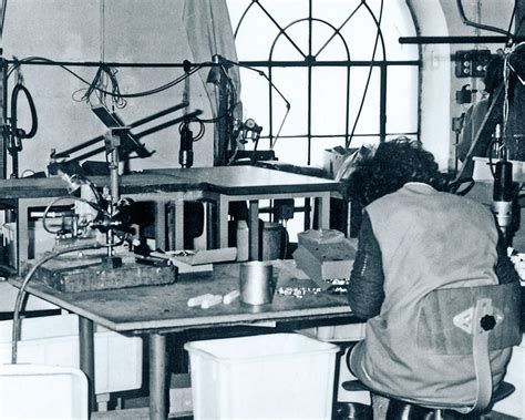 BETTER CONNECTIONS Electro Terminal