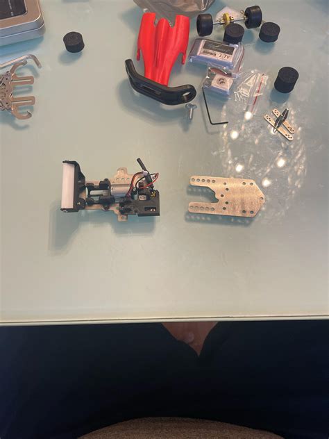 How Do You Attach These 2 Parts Rmicroturismo1