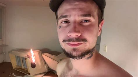 Caseohs Stream Ends In Disaster After Pressure Washer Mishap Dexerto