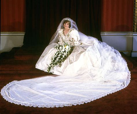 Princess Diana Wedding Dress Train Remembering The Wedding Of The