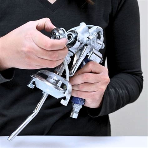 How To Clean Shellac Primer Out Of Sprayer