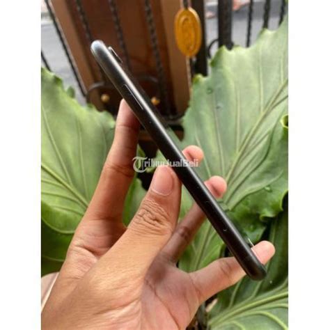 Hp Iphone Xr Bekas 128 Gb Siap Pakai Kondisi Mulus Harga Terjangkau Di