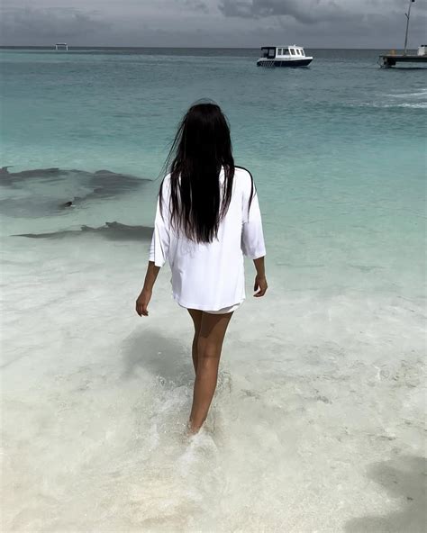 Posted By Ya Boss Дарья Разумовская НАПАЛА АКУЛА Но не для того чтобы полакомиться а для