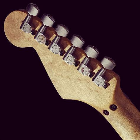 Evh Eddie Van Halen Frankenstein Replica Tribute Specifications