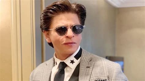 Shah Rukh Khan Breaks His Yearly Trend On 60th Birthday I Will Not Be