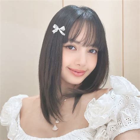 𝓓𝐨𝐥𝐥𝐞𝐭 𝓓𝐢𝐚𝐫𝐲 ⊹ ﹒ Black Pink Lisa Icone