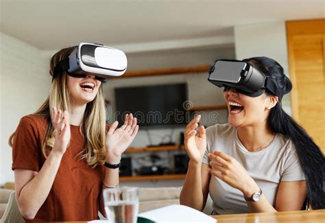 Fun Technology Vr Tech Girl Virtual Innovation Digital Headset Reality