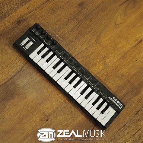 Jual USB MIDI Controller Midiplus Minicontrol 32 Zeal Musik Jogja Shopee Indonesia