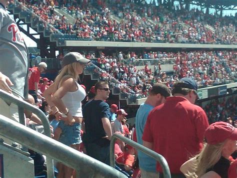 Related Image Hotties Concert Image