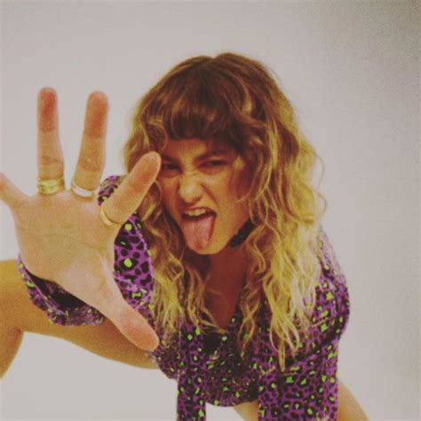 Pin De A Roca En Sofía Reyes Sofía Reyes Sofía Rey