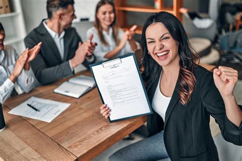 How To Write The Best Follow Up Email After The Interview With