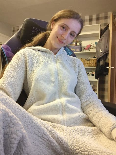 Swipe To Unzip My Onesie 😋 Ronesiegirls