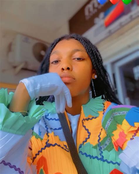 Helov3s Jania Meshell Helov3sjania • Instagram Photos And Videos