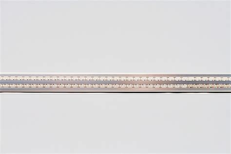 흰색 스트레치 천장에 알루미늄 프로파일이있는 스트립 Led 조명 현대적인 구조 클로즈업 곧은에 대한 스톡 사진 및 기타 이미지 곧은 반도체 0명 Istock