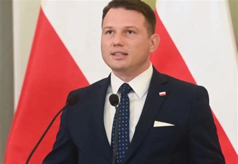 Кандидат в президенты Польши Ментцен Украина должна положить конец культу Бандеры Andreas — КОНТ