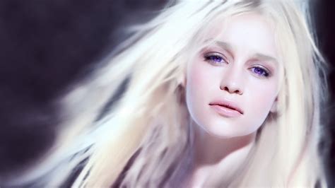 Emilia Clarke Images Wallpaper Hd Celebrities 4k Wallpapers Images And Background Wallpapers Den