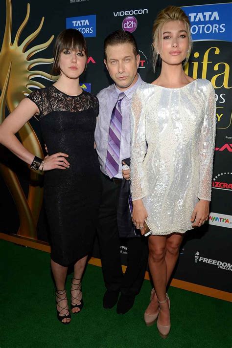 Alaia Baldwin 5 Things To Know About Hailey Biebers Older Sister Us