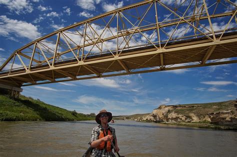 Paddling The Milk River Zen Travellers