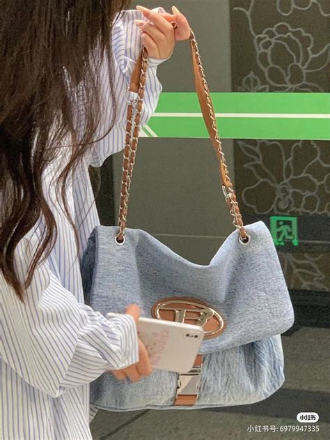 Pin By 𝙩𝙪𝙝𝙖 On Sᴏᴍᴇᴛʜɪɴɢ Accessories Bags Shoes Fancy Bags Luxury Purses