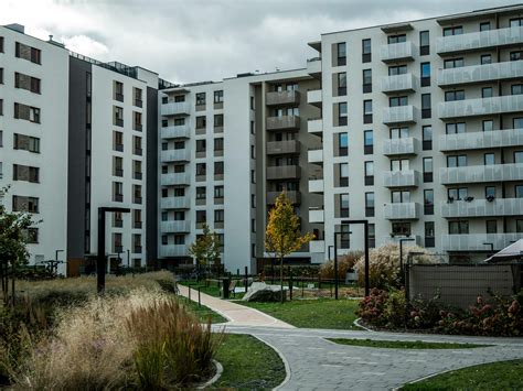 有关休闲区 住宅健身 健康 健康与保健 健康生活 健身 健身公园 健身器材 健身站 公共健身房 公园设备 公园设置 公寓大楼 公开演习 城市健身 城市公园 城市