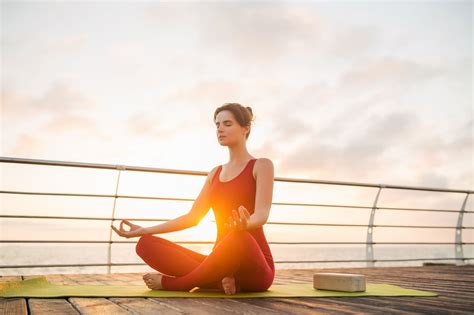 5 Best Meditation Sitting Poses For Beginners