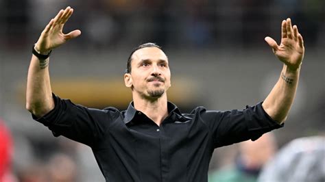 Златан Ибрахимович футболният гигант който се смята за Бог