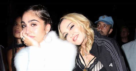 Lourdes Leon Everything To Know About Madonnas Daughter