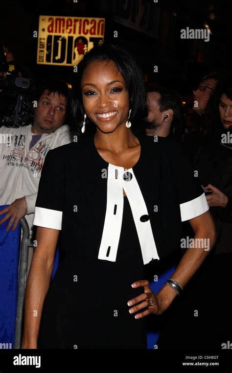 Yaya Dacosta From Americas Top Model The Opening Night Of The Broadway