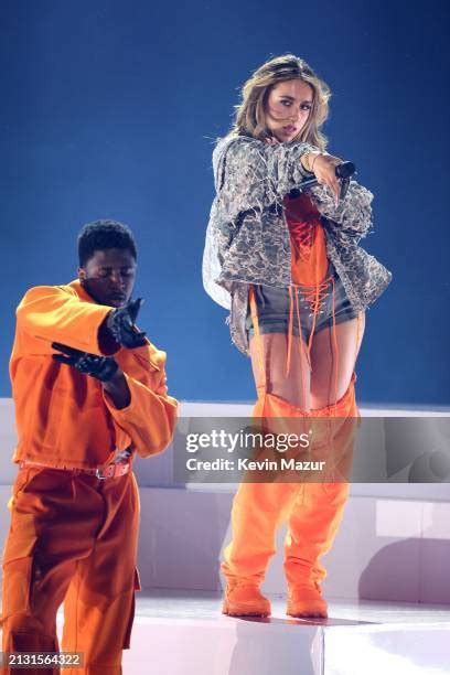 3152 Tate Mcrae Photos And High Res Pictures Getty Images