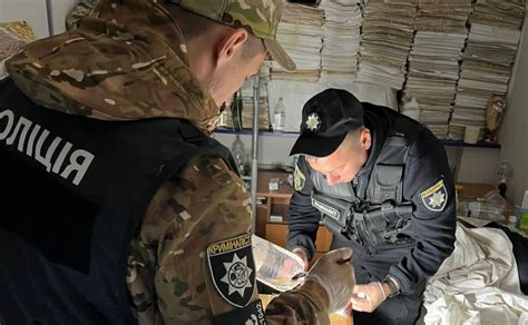 Поліцейські-криміналісти Київщини фіксують воєнні злочини окупантів на ...