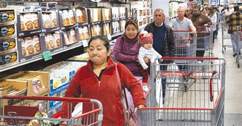 미국 기술주 주춤할때…코스트코·넷플릭스 주가 닮은꼴 선방