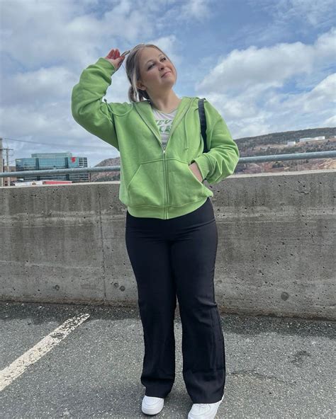 Green Hoodie Outfit In 2024 Green Hoodie Outfit Green Hoodie Hoodie