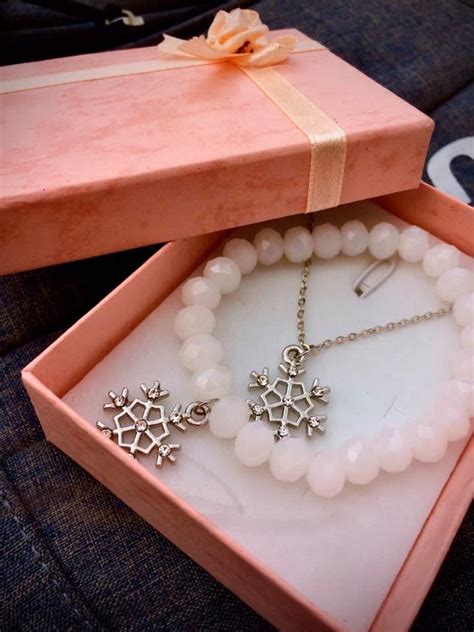 ჯოიელი სამაჯური და ყელსაბამი 20 ლარი🌸💝 Facebook