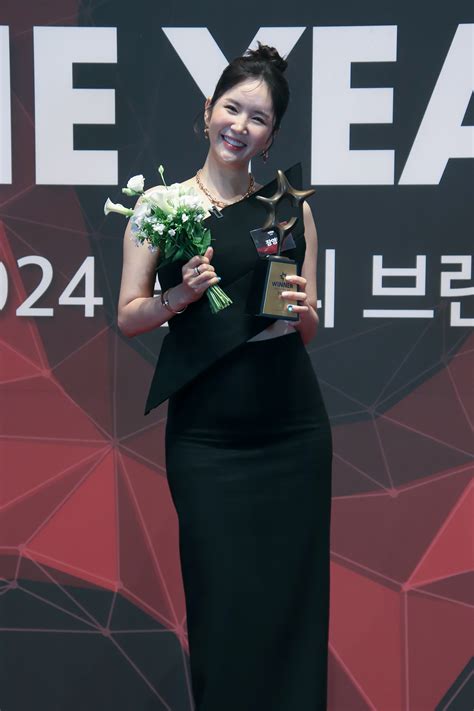 장영란 해냈다 2024브랜드대상 올해의 연예인유튜버 선정