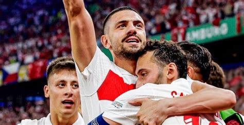 欧洲杯淘汰赛梅开二度，德米拉尔成土耳其队史第一人腾讯新闻