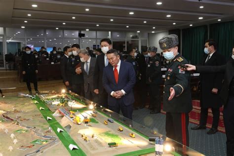 Монгол Улсын Ерөнхийлөгч Зэвсэгт хүчний Ерөнхий командлагч Х Баттулга Зэвсэгт хүчний удирдах