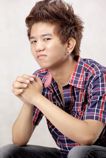 M Y A N M A R H U N K S Min Thant