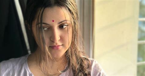 পিরোজপুর থেকে পরীমণির কান্নানন্দ