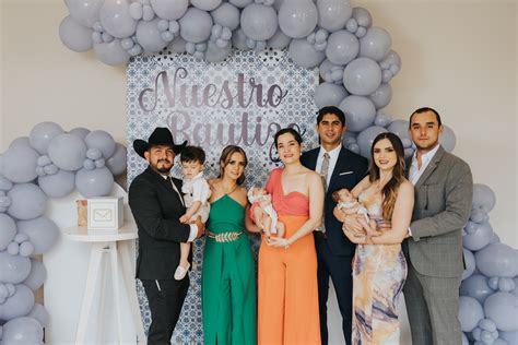 Misael Miranda Y Mariano Son Llevados A La Pila Bautismal