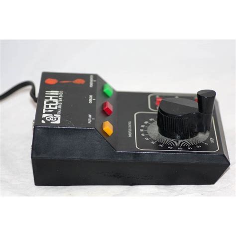 Mrc Tech 2 Railmaster 2400 Ho Model Train Transformer