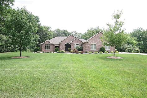 535 N Country Club Rd Decatur Il 62521 Zillow